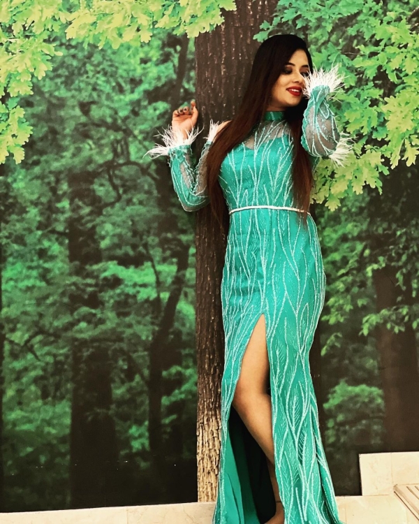 Actress Remya Panicker New Glamour Stills In Bodycon Gown, See More ...