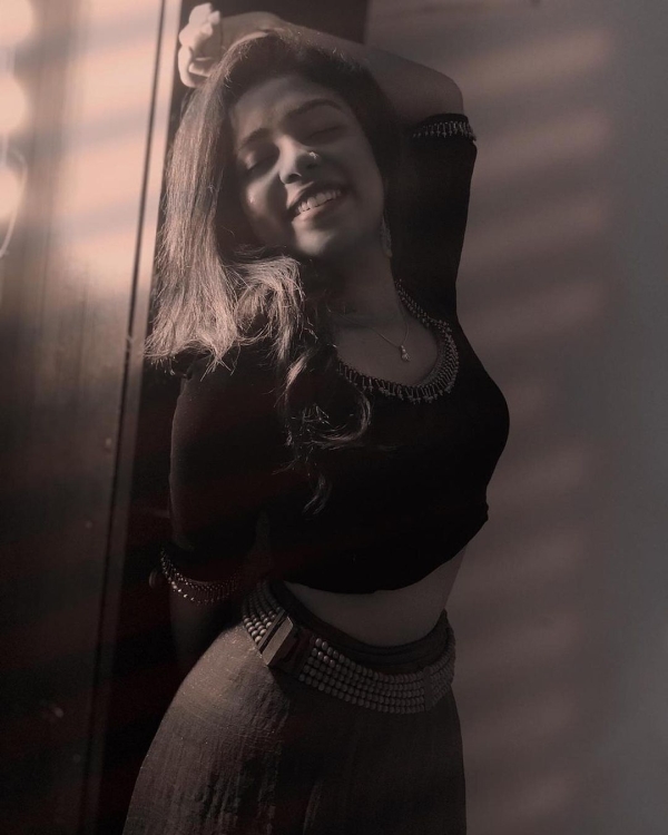 Bheeshma Parvam Fame Amala Rose Kurian Latest Glamorous Stills ...