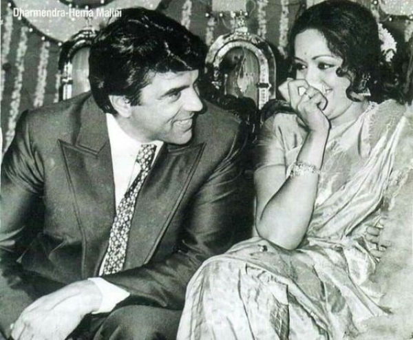 Dharmendra-Hema Malini's Wedding Anniversary: These Photos Scream That ...