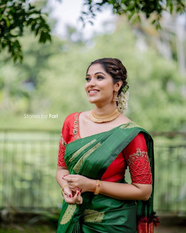 Mollywood Actress Muktha Looks Gorgeous in Latest Instagram Pics ...