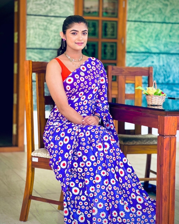 Serial Actress Akshaya Raghavan Latest Saree Pics Goes Viral ...