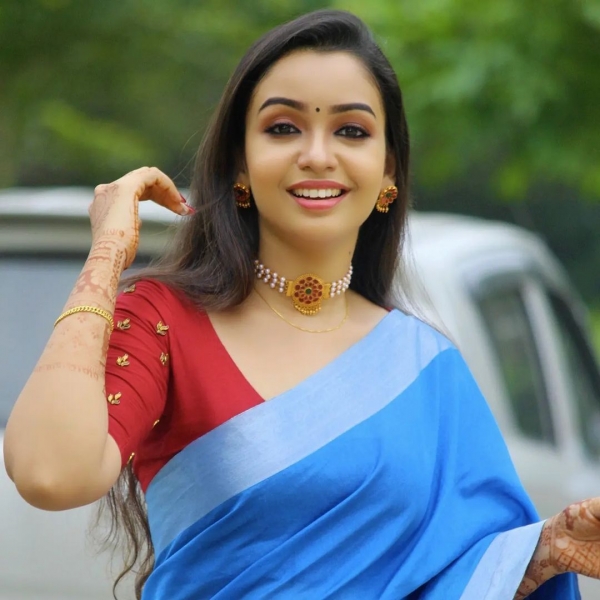 TV Actress Alice Christy Gomez Looks Gorgeous in Dhavani, Viral ...