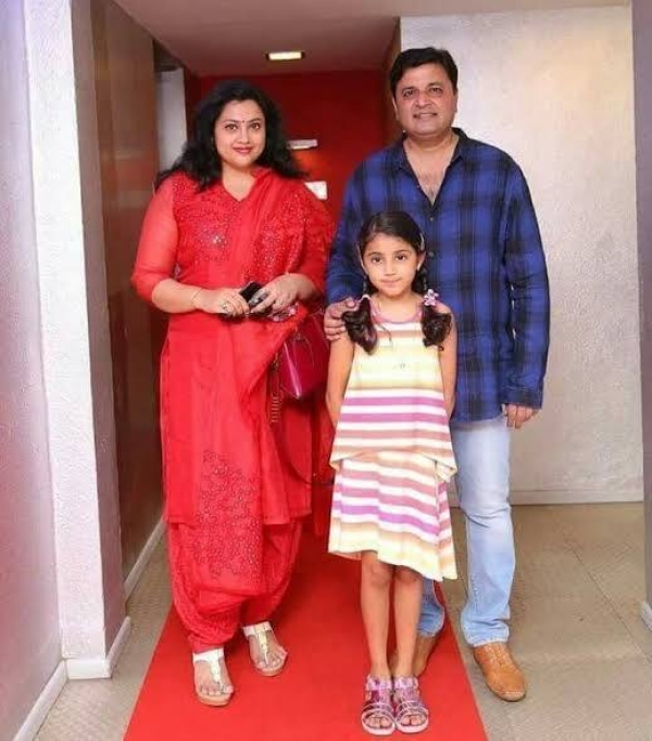 மீனாவின் கணவர் வித்தியாசாகர் மரணம்...திருமண வாழ்க்கையின் இனிய நினைவுகள் ...