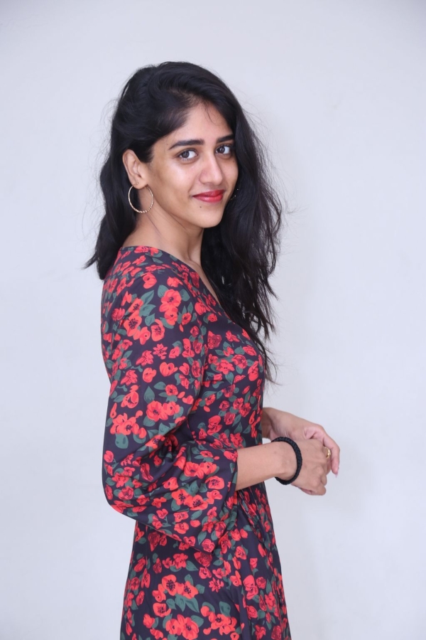 Chandini Chowdary In Yeto Vellipoyindi Manasu