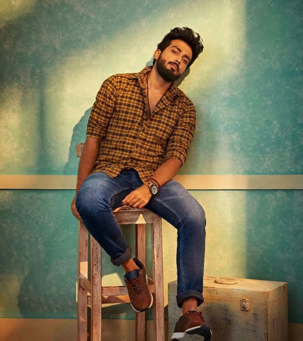 Kalidas Jayaram Photos Photos [HD]: Latest Images, Pictures, Stills of ...