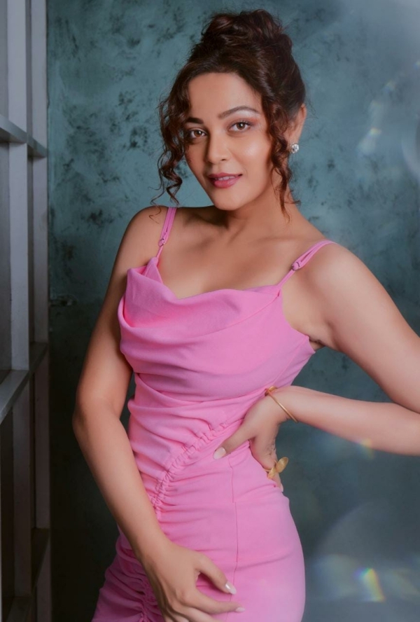 Kaveri Priyam Slays In This Beautiful Pink Dress