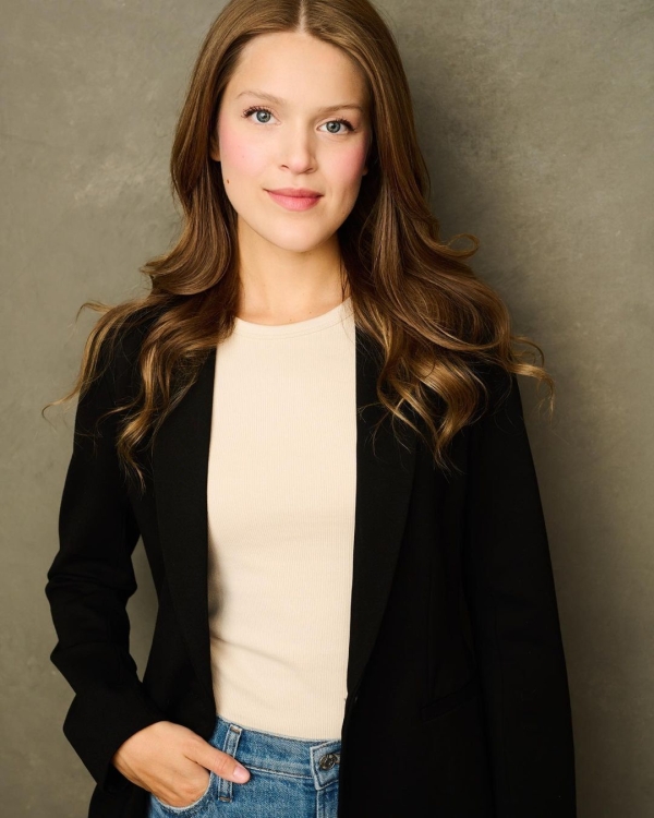 Kilometers and Kilometers Actress India Jarvis New Stylish Clicks ...