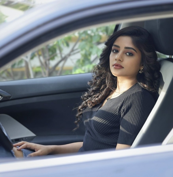 விஜய் சேதுபதியோட புது நாயகி.. தமிழ், தெலுங்கில் பிசியோ பிசி! | Actress ...