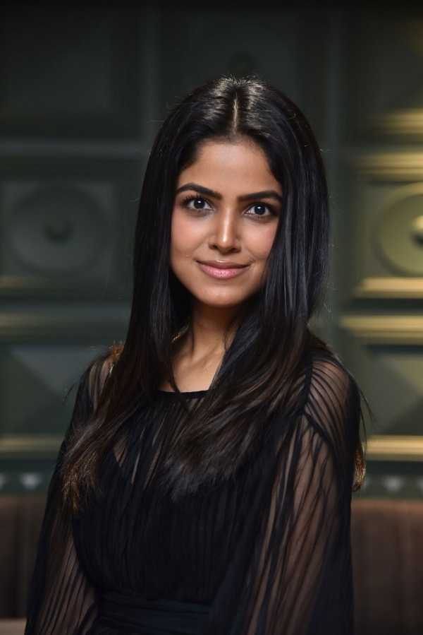 Drishika Chander Photos: Latest HD Images, Pictures, Stills & Pics ...