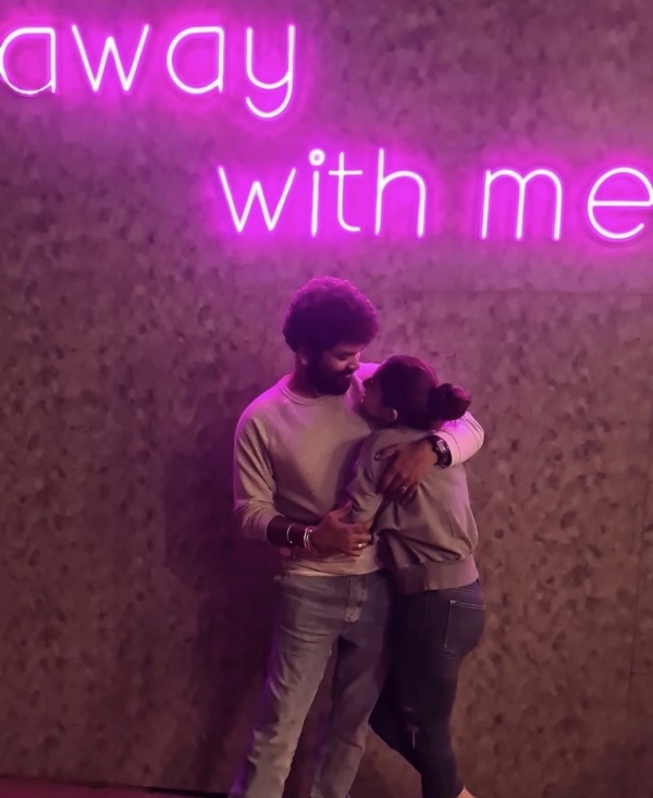 விக்னேஷ் சிவனை இறுக்கி அணைத்த நயன்.. போட்டோவை பார்த்து டென்ஷனான ...