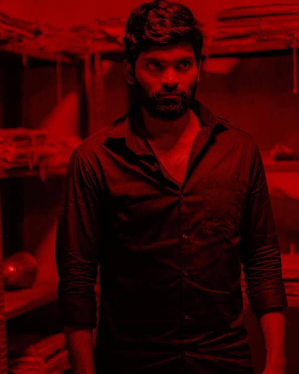 Vetri Photos: Latest HD Images, Pictures, Stills & Pics - FilmiBeat