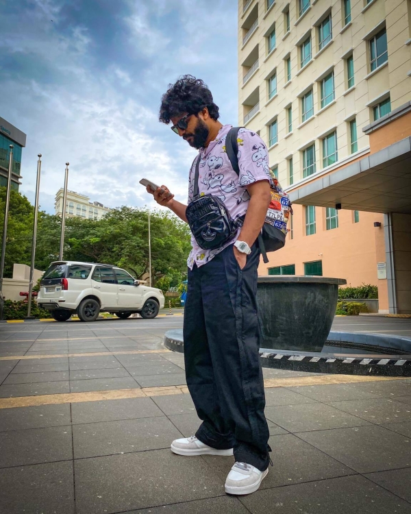 Neeraj Madhav Photos: Latest HD Images, Pictures, Stills & Pics - FilmiBeat