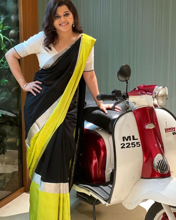 Supriya Menon and Husband Prithviraj on Mohanlal's Favorite Lamby ...