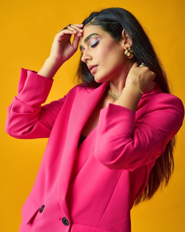 Aakanksha Singh Photos [HD]: Latest Images, Pictures, Stills of ...