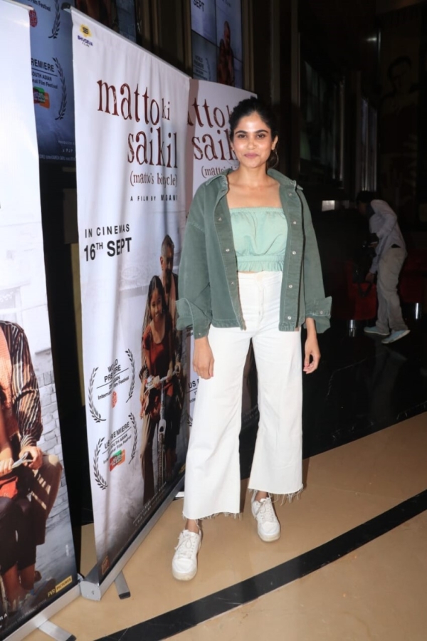 Celebs at Matto Ki Saikil screening in Juhu