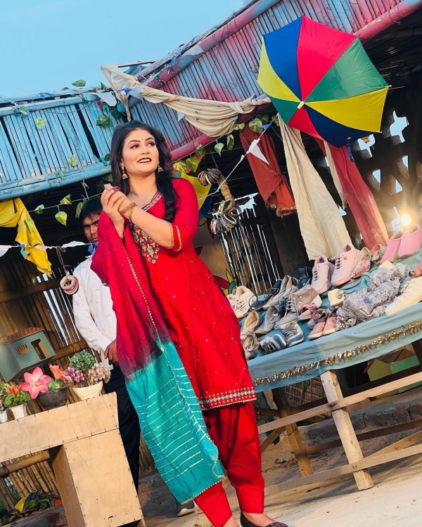 Gori Nagori Photos: Latest HD Images, Pictures, Stills & Pics - FilmiBeat