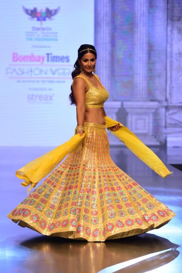Hina Khan Walks The Ramp At Bombay Times Fashion Week 2022