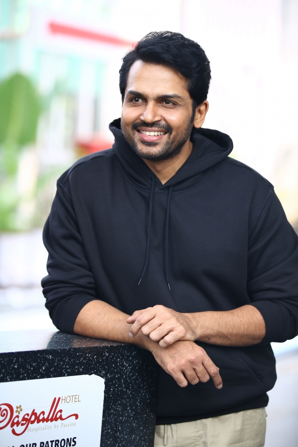 Karthi Photos [HD]: Latest Images, Pictures, Stills of Karthi - FilmiBeat