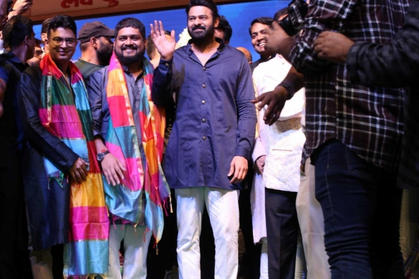 Prabhas Performs Ravan Dahan At Delhi's Ramlila On Vijayadashmi