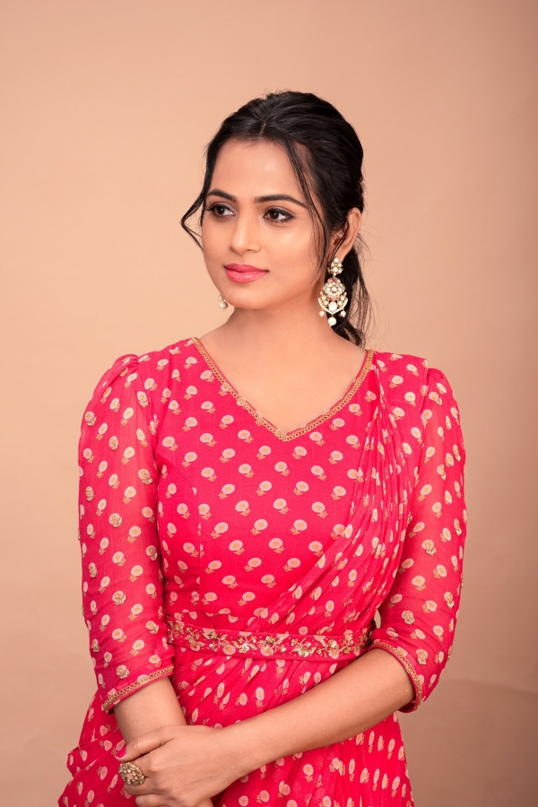 Ramya Pandian Photos [HD]: Latest Images, Pictures, Stills of Ramya ...