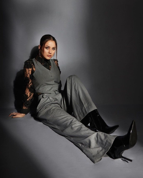 Shehnaaz Gill Gives Boss Lady Vibes In These New Pictures