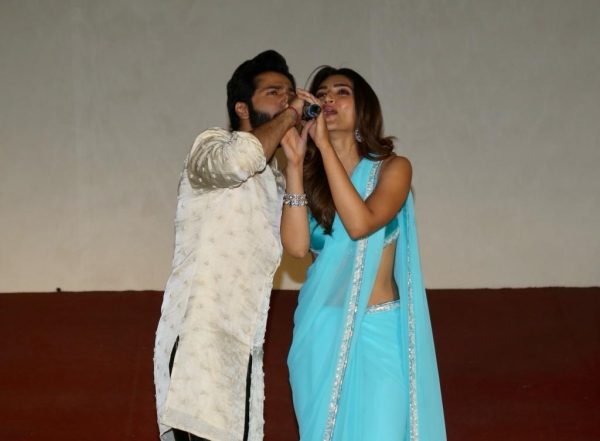 Varun Dhawan And Kriti Sanon Snapped At Thumkeshwari Song Launch From