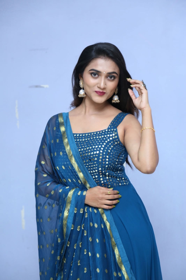 Gayathri Patel Photos [HD]: Latest Images, Pictures, Stills of Gayathri ...