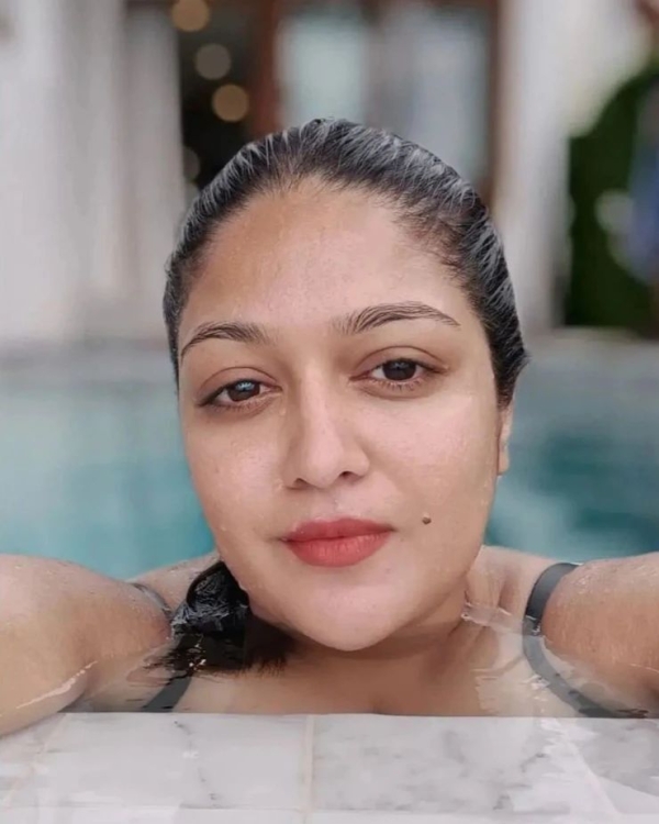 ப்பா.. மறைந்த சிரஞ்சீவி சர்ஜாவின் மனைவியா இது? தீயாக பரவும் மேகனா ...