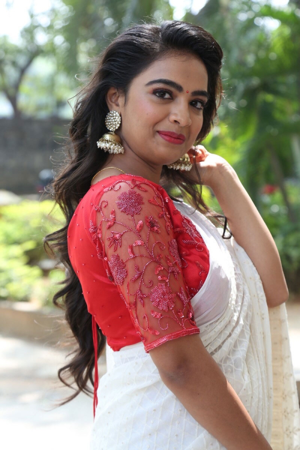 Nandini Photos [HD]: Latest Images, Pictures, Stills of Nandini - FilmiBeat