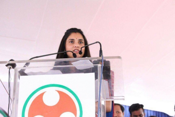 Ramya (Divya Spandana) Birthday Special 2022 : Unknown Facts About the ...