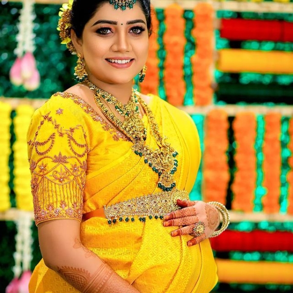 அம்மாவானார் கயல் சீரியல் நடிகை...மகிழ்ச்சியில் கணவர் போட்ட பதிவு ...