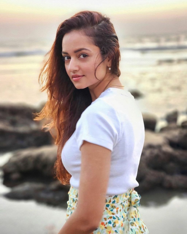 Shanvi Srivastava: ఈ క్యూట్ హీరోయిన్ ను గుర్తుపట్టారా.. గ్లామర్ డోస్ ...