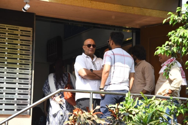 Siddhant Suryavanshi last rites: Amit Behl, Manish Goel and bid adieu ...