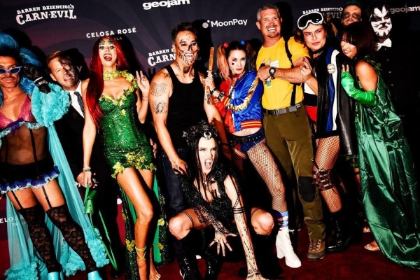 சன்னி லியோன் முதல் ராய் லக்‌ஷ்மி வரை.. மேக்கப் போட்டு பேயான பிரபலங்கள் ...