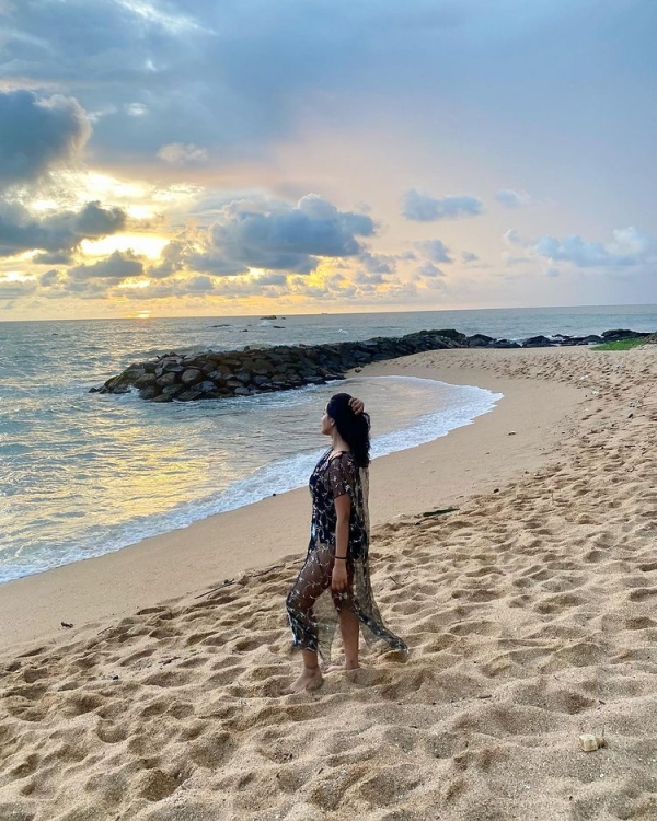 செல்ஃபி புள்ள..நடிகை ரைசாவின் க்யூட் போட்டோஸ்! | actress raiza wilson ...