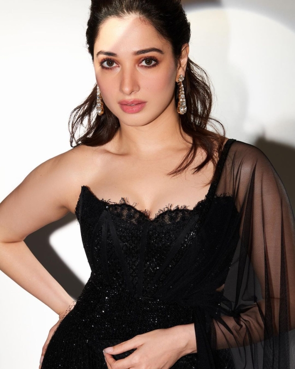 ಸಿಕ್ಕಾಪಟ್ಟೆ ಹಾಟ್ ತಮನ್ನಾ ಬಾಟಿಯಾ ಫೋಟೊಗಳು | Actress Tamanna Bhatia Looks Super Hot and Sexy in ...