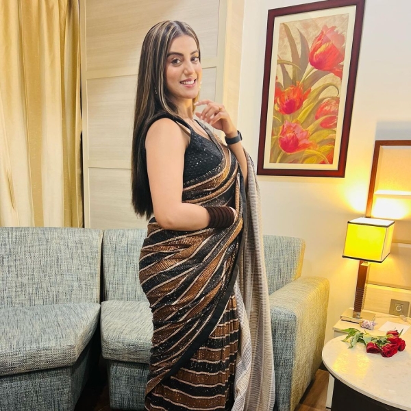 Akshara Singh Photos: Latest HD Images, Pictures, Stills & Pics - FilmiBeat