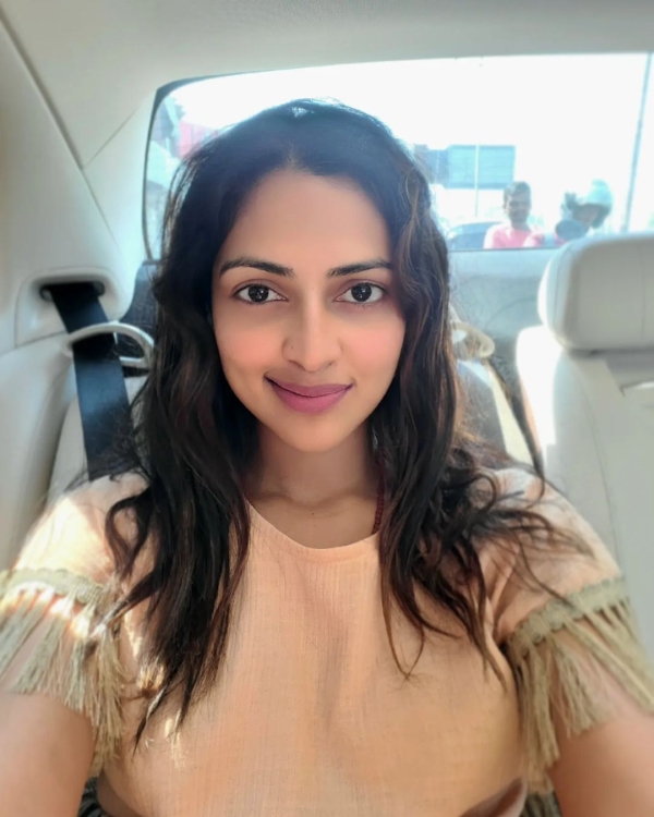 PHOTOS: நைட் பார்ட்டியில் அமலா பால்.. நண்பர்களுடன் செம கொண்டாட்டம் ...