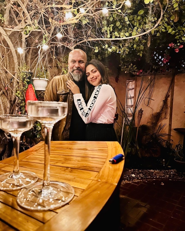 PHOTOS: நைட் பார்ட்டியில் அமலா பால்.. நண்பர்களுடன் செம கொண்டாட்டம் ...