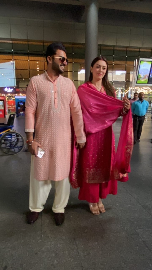 Hansika Motwani With Her Husband Sohael Kathuriya Hand In Hand Spotted ...