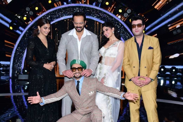 Ranveer Singh, Pooja Hegde, Jacqueline Fernandez & Rohit Shetty Promote ...