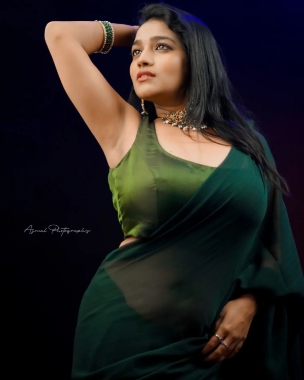ಸೀರೆಯಲ್ಲಿ ಲಾವಣ್ಯ ಮನಿಕಂ ಒನಪು ವೈಯ್ಯಾರ Actress Lavanya Manickam Hot And Sizzling Photos
