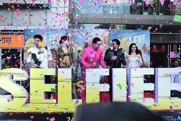 Akshay Kumar, Emraan Hashmi, Diana Penty, Nushrratt Bharuccha and other celebs at the trailer ...