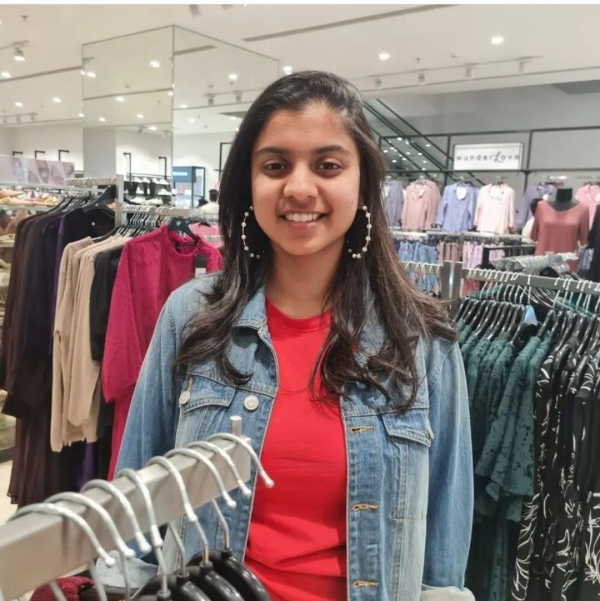 Anshumalika: రోజురోజుకు మరింత అందంగా మారుతున్న రోజా కూతురు.. గ్లామరస్ ...