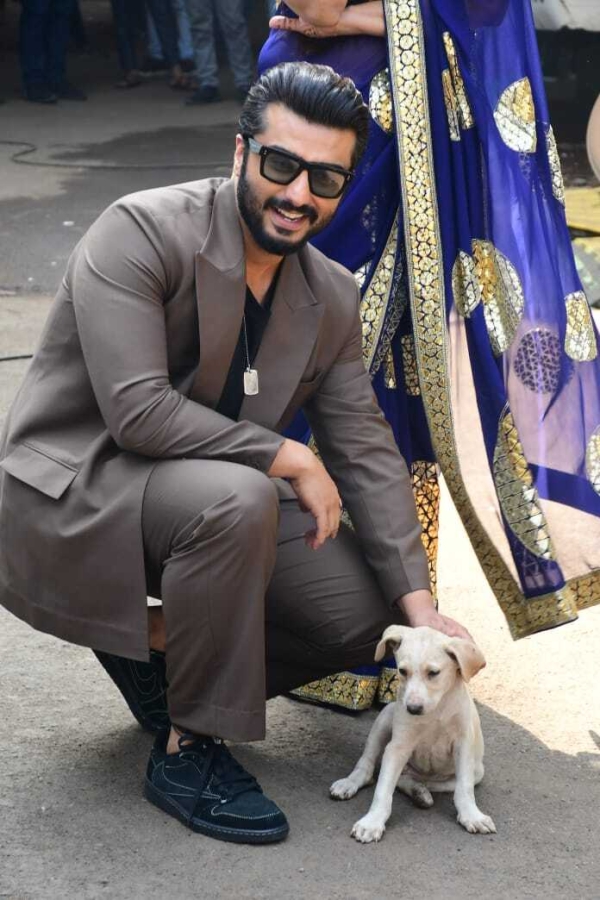 Arjun Kapoor And Tabu Promote Kuttey Movie On The Set of Indian Idol 13