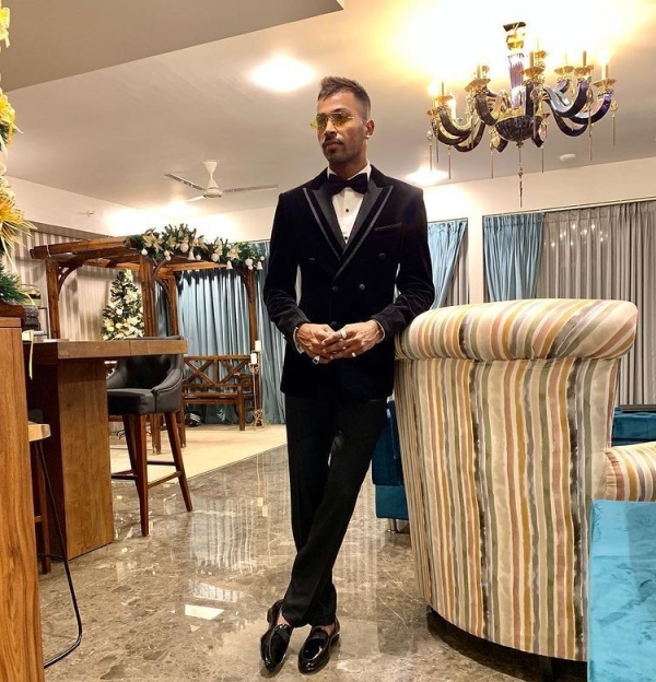 Inside Cricketer Hardik Pandya & Nataša Stanković Beautiful House; See ...