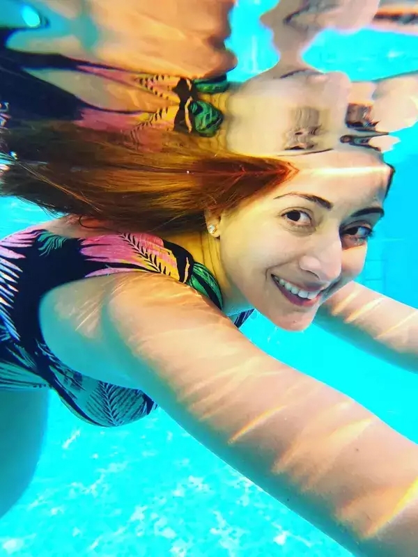 Mohabbatein Actress Preeti Jhangiani Does Not Seem To Age; BOLD swimsuit Pictures Goes Viral