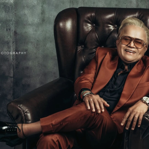 PHOTOS: யாரென்று தெரிகிறதா? கோட் சூட்ல சும்மா கெத்தா போஸ் கொடுத்த ...