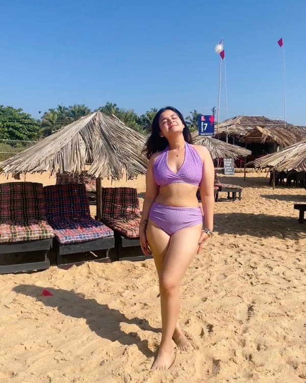 Remember Comedian Saloni Daini Aka Gangubai? She Is 21 Now & Her BIKINI PICS Are Breaking The ...