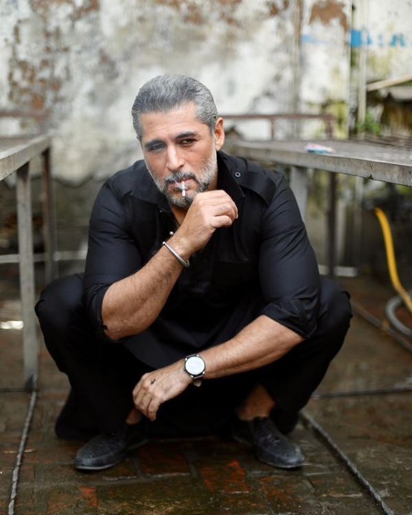 Tarun Arora Shirtless